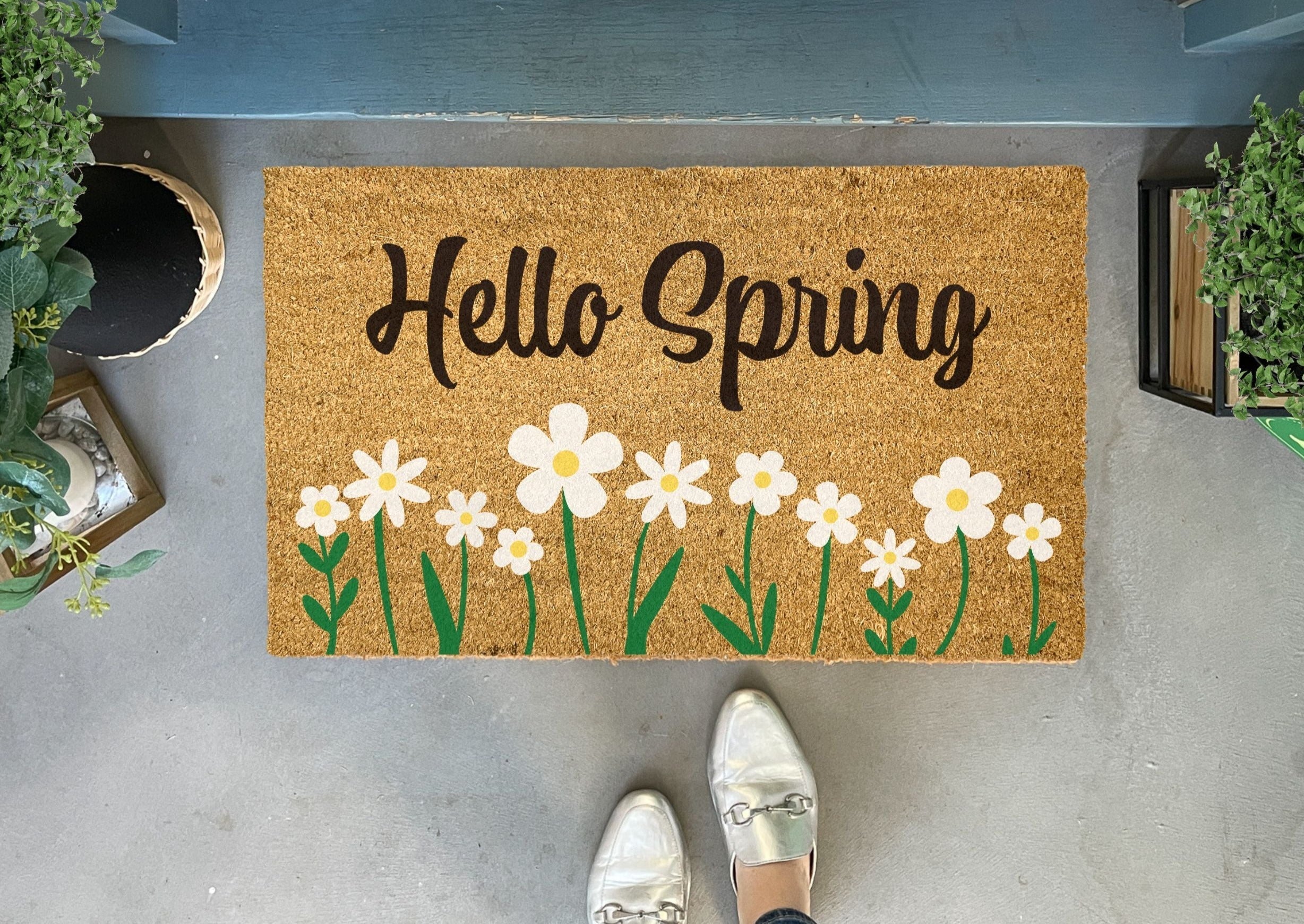 Hello Spring Daisy Outdoor Doormat – Storm Door Guy