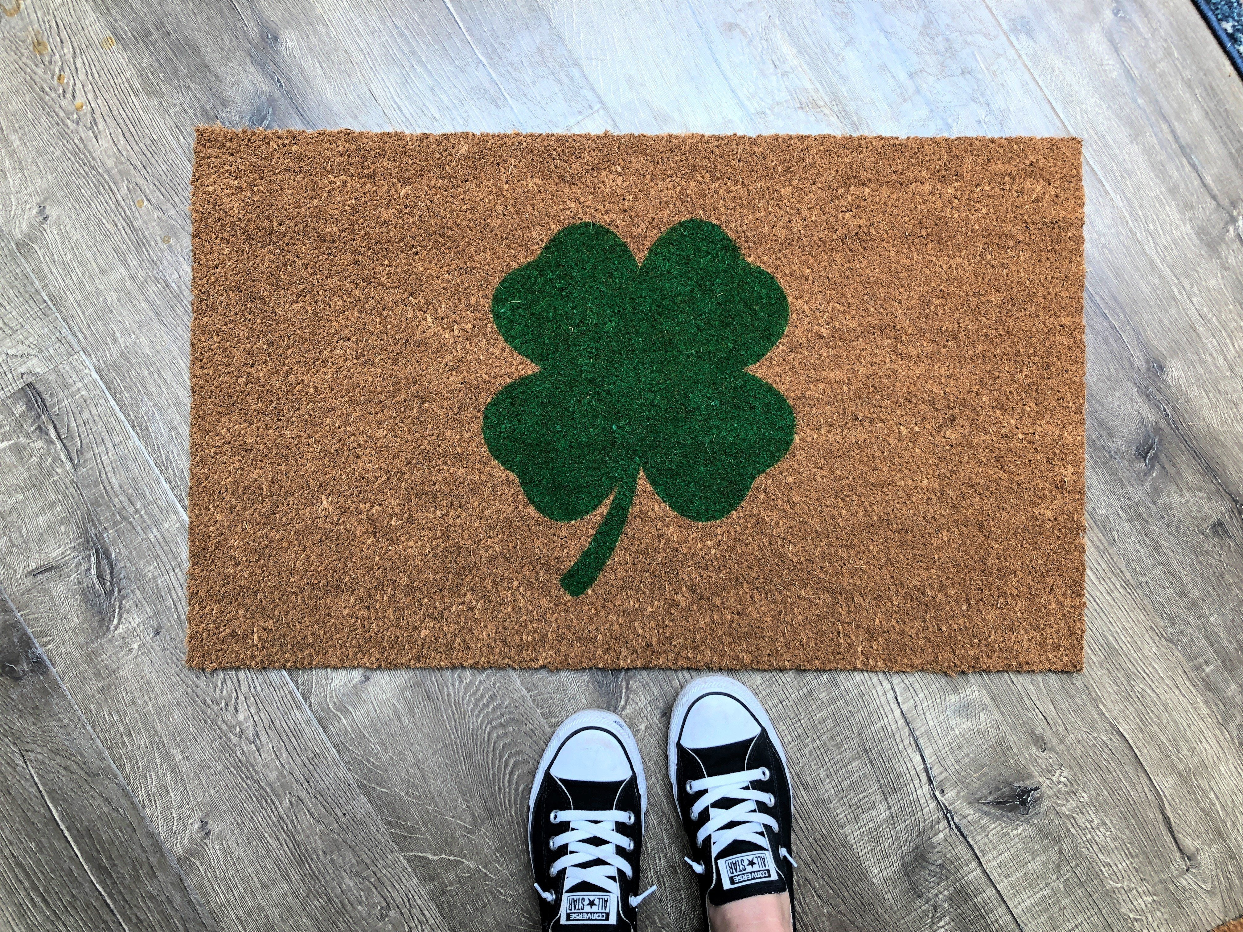 Shamrock Welcome Mat – Storm Door Guy